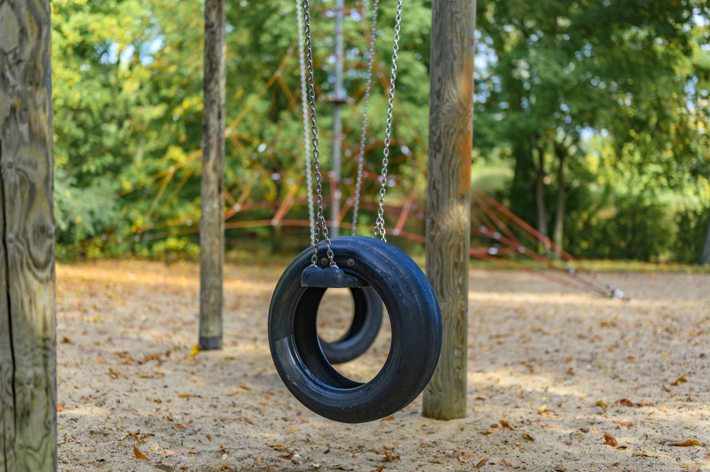 20 Retro-Style Outdoor Play Areas to Transform Your Backyard