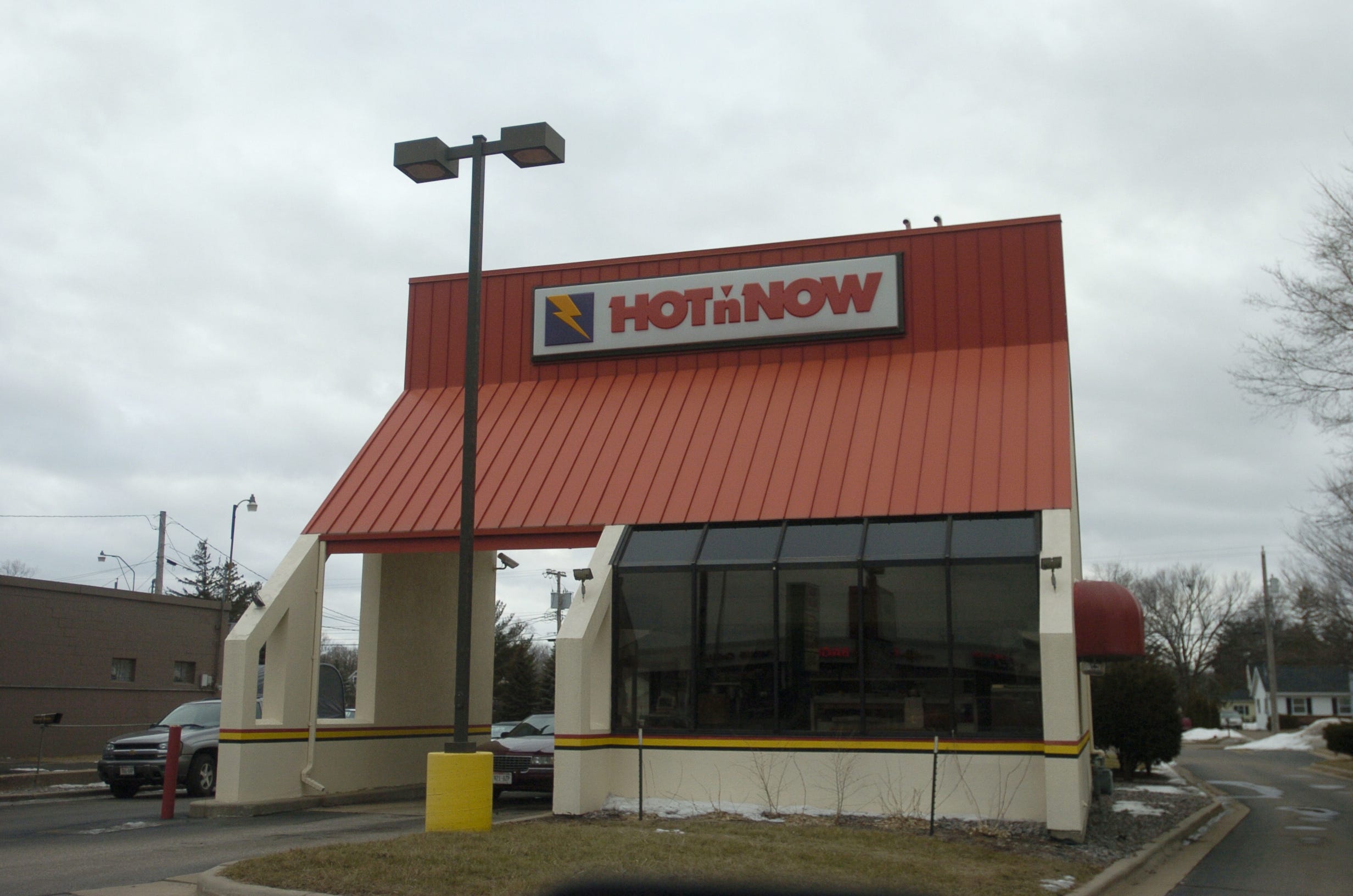 Hot 'n Now burger chain is making a comeback in Michigan: Here's where