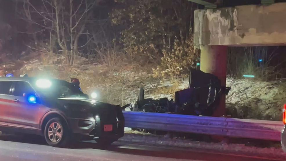 Crash on I-195 east causes major traffic backup in Seekonk Crash on I-195 east causes major traffic backup in Seekonk