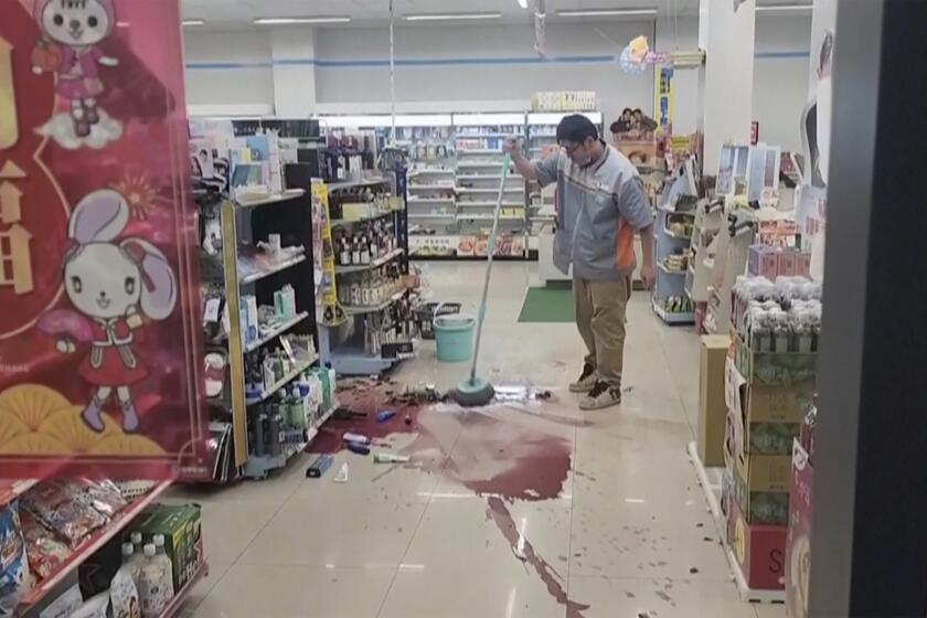 Strong earthquake in Taiwan injures 27 and causes scattered damage