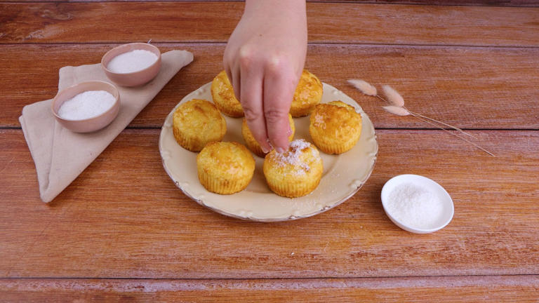 Muffin al cocco: la ricetta dei dolcetti soffici e dal gusto esotico