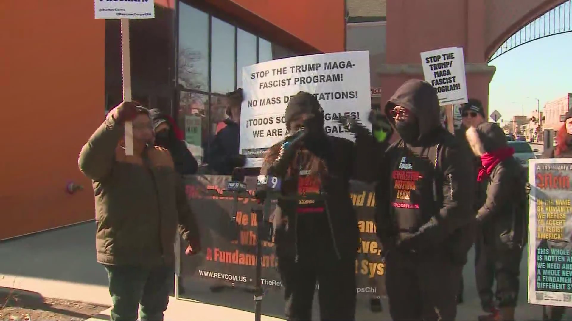 Pritzker, Chicago officials vow to protect immigrant communities amid ...