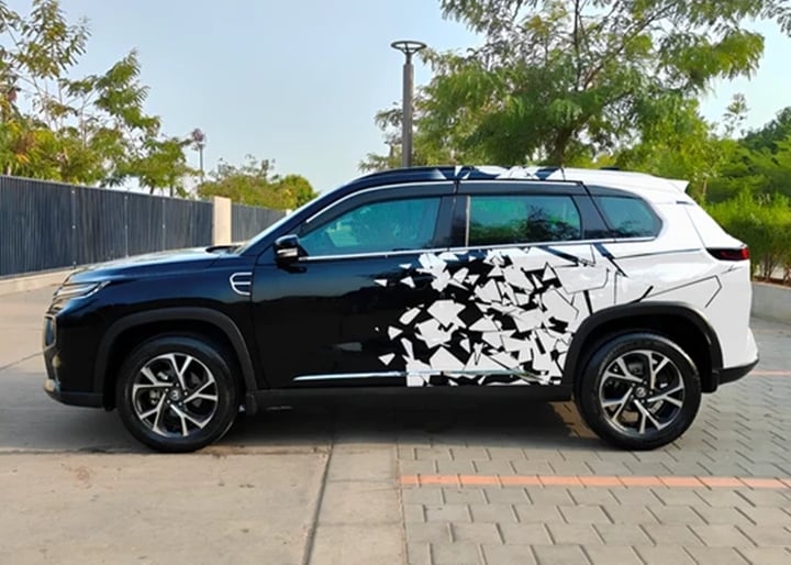 Đổi màu xe ô tô: Nên sơn hay dán decal?