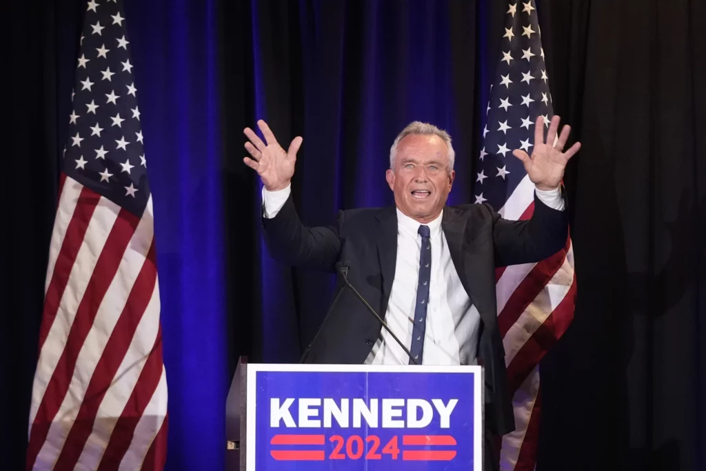 Fast-food chain jokes about RFK Jr. visit after ditching oil for beef ...