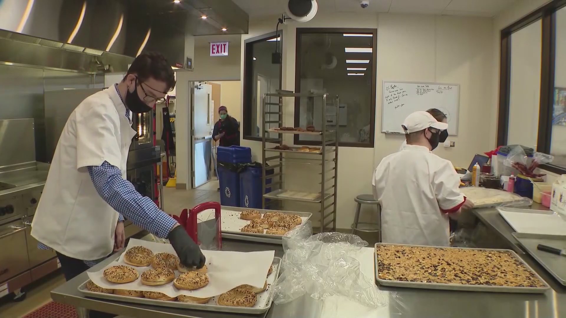 Illinois law eliminates subminimum wage for disabled workers — WGN ...