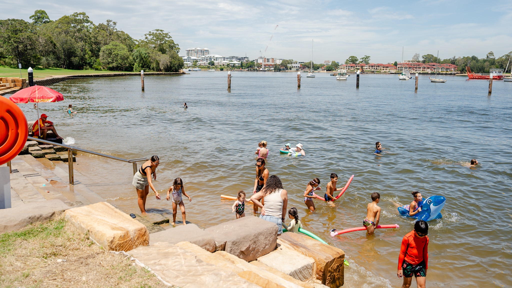 Putney Beach opens as NSW government assures public that Parramatta ...