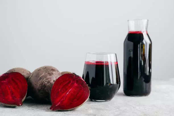 How to make Amla and Beetroot shot for a glowing complexion