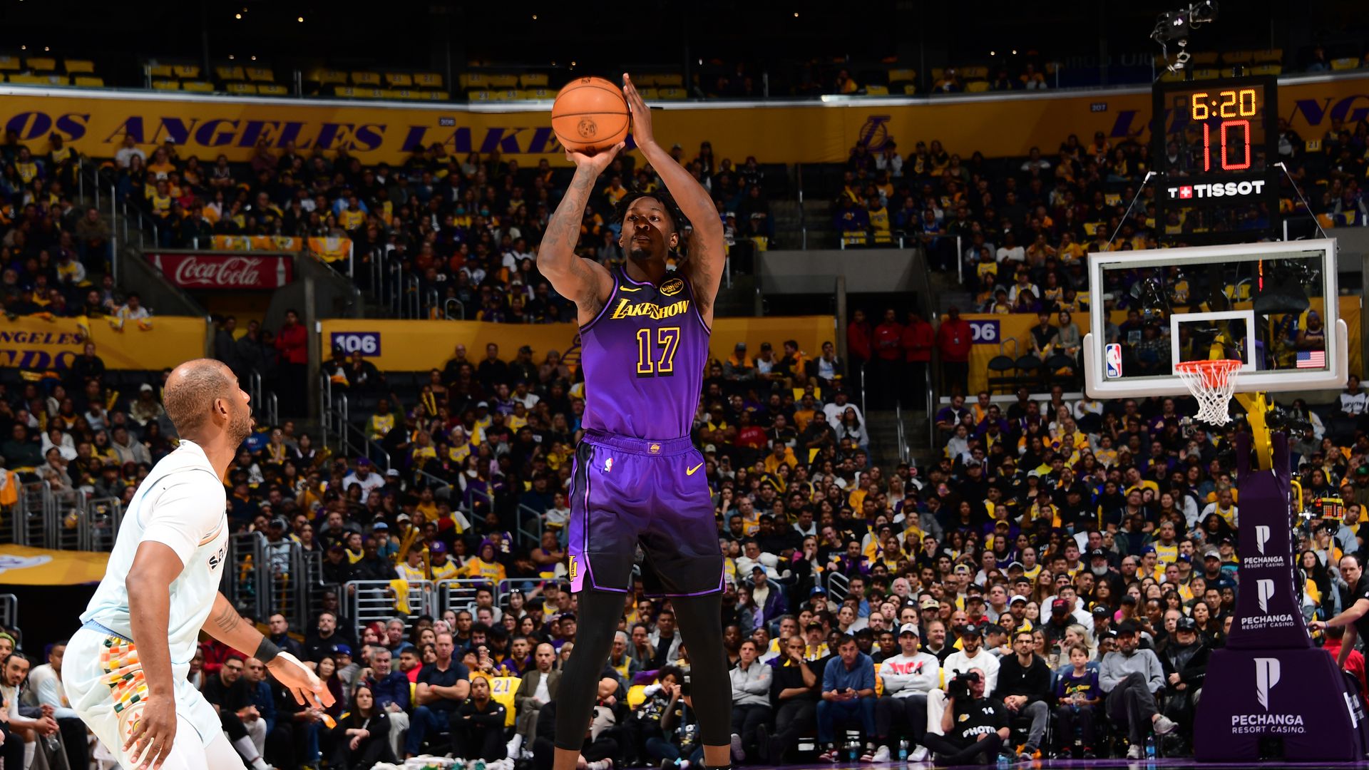 Dorian Finney-Smith shows he can be the key that unlocks the best ...