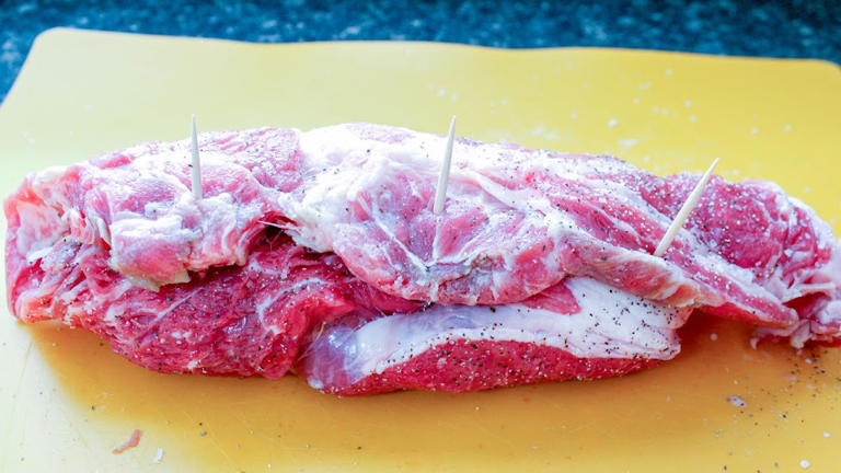 Your kitchen is going to smell so good while these stuffed steaks are ...