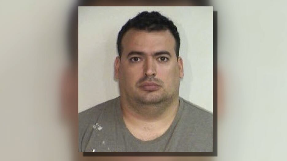 Maui police officer indicted and fired after tasing incident