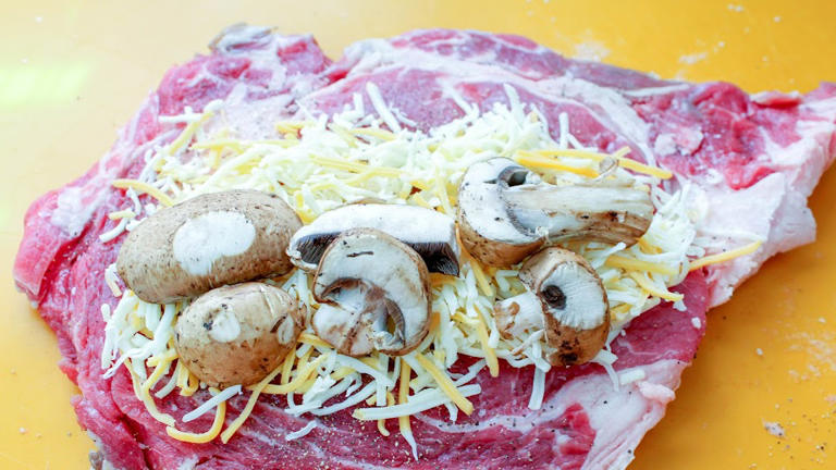 Your kitchen is going to smell so good while these stuffed steaks are ...