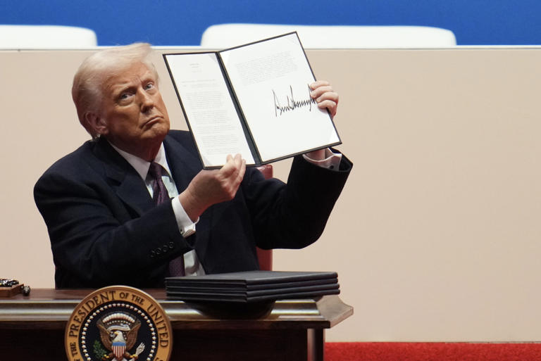 Donald Trump signs executive order on the death penalty