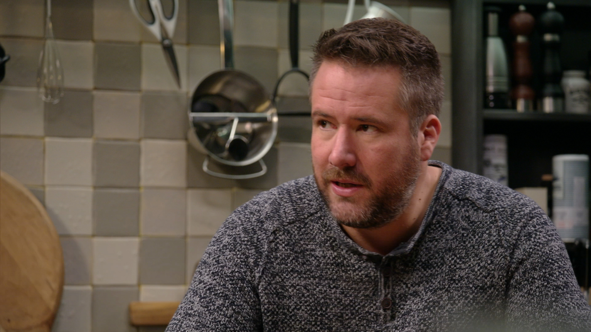 Thuis: Het is een zware dag voor Frank