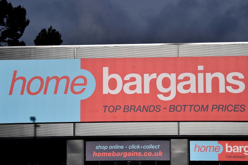 Home Bargains selling high-end £55 beauty bag for only £3.50 in stores