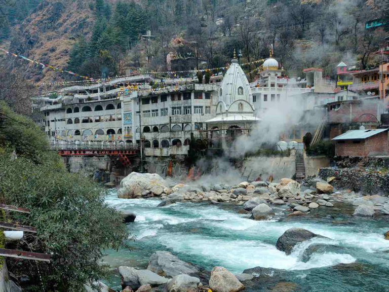 Winter Retreat: 7 Breathtaking Natural Hot Springs In India For Winter ...