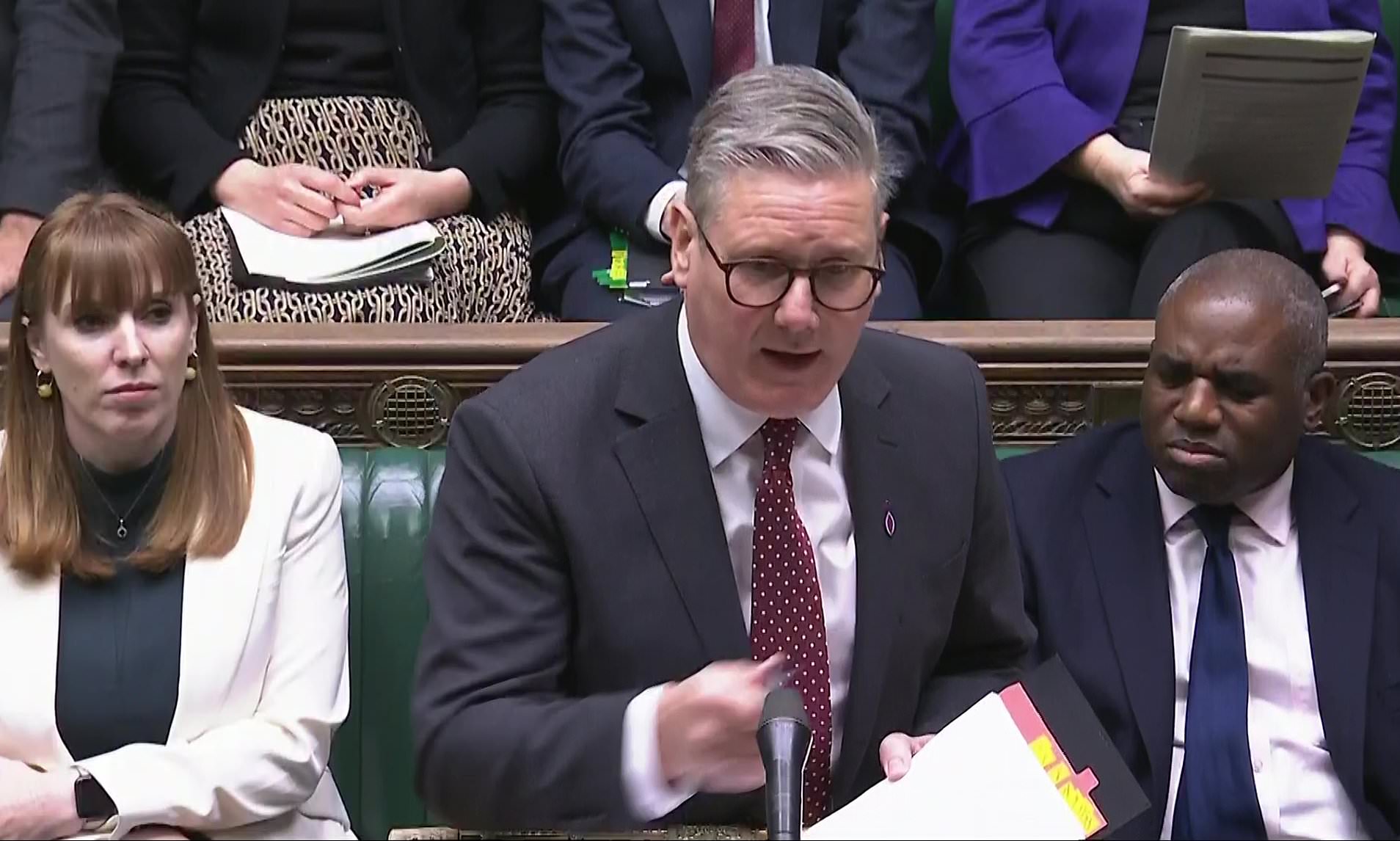 Live updates from PMQs as Starmer faces Badenoch in Commons