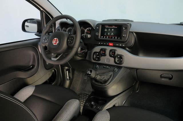 Fiat Panda 2025: prezzo, foto, interni, dimensioni