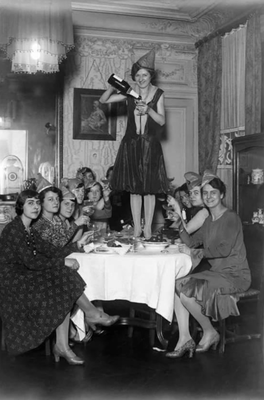 23 Photos of the Roaring Twenties For Time Travel Fun