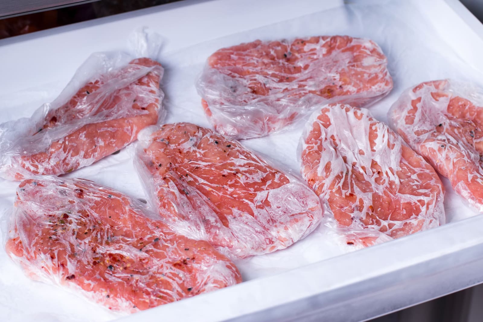 The right way to freeze and thaw meat without losing flavour