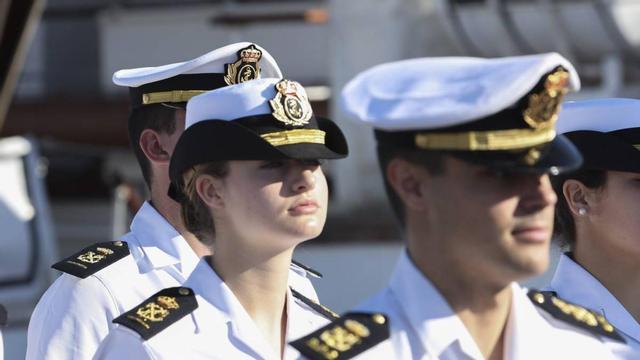 El llamativo moratón de la princesa Leonor tras diez días a bordo del ...