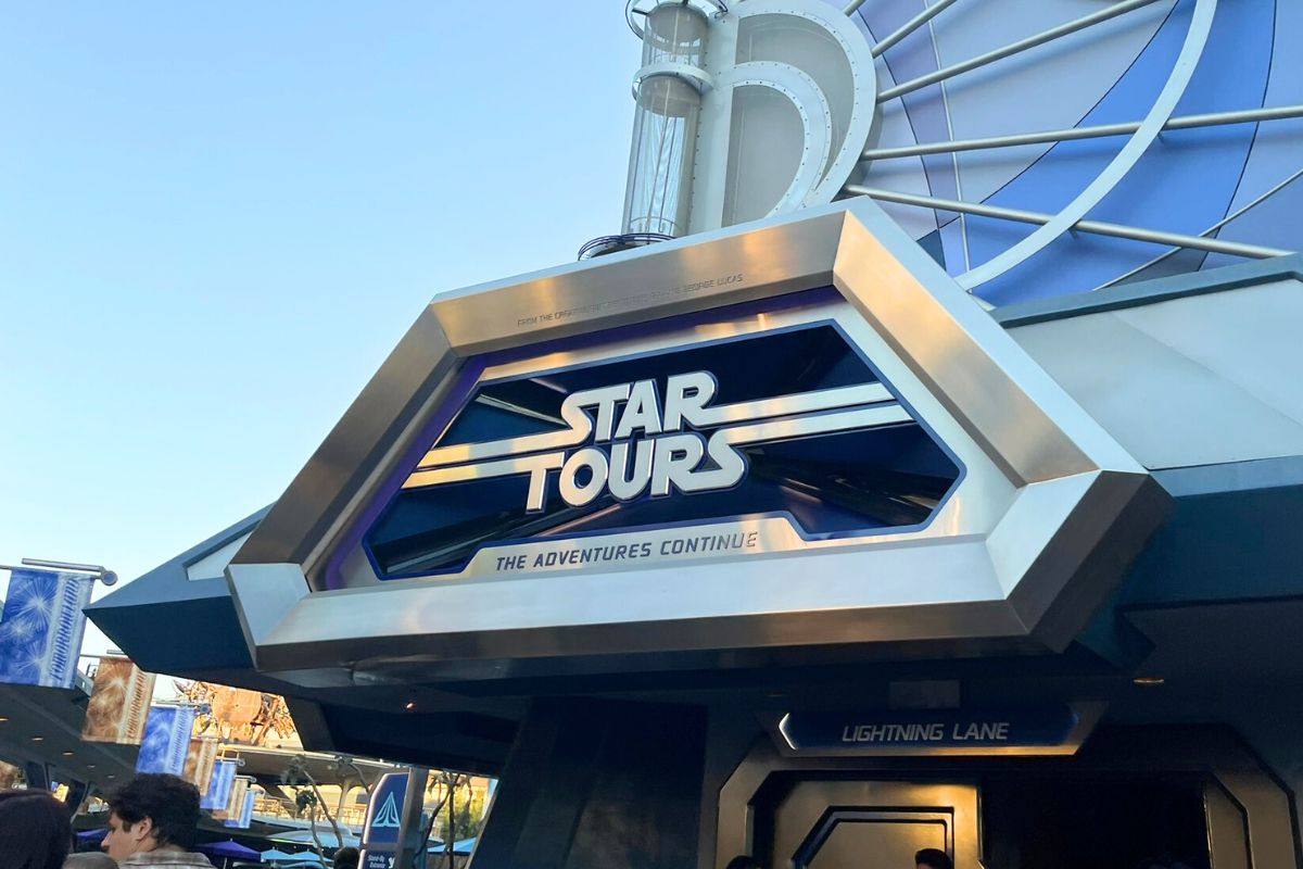 6 Interactive Disney World Rides