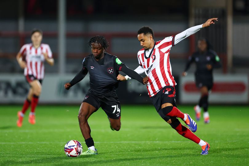 Cheltenham Town midfielder joins Wealdstone on loan