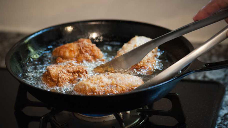 Use the Salt Trick to Reduce Hot Oil Splatter While Cooking