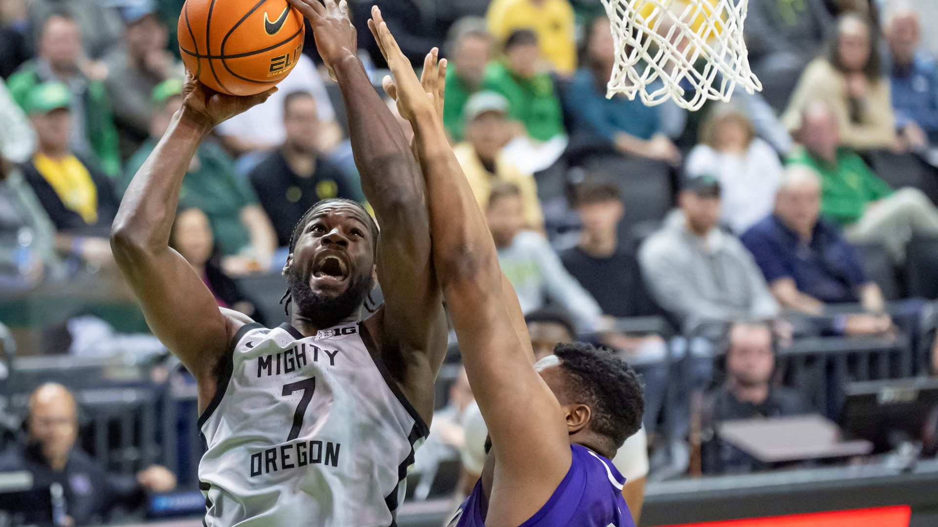 MBB Recap: Ducks Take Down Huskies