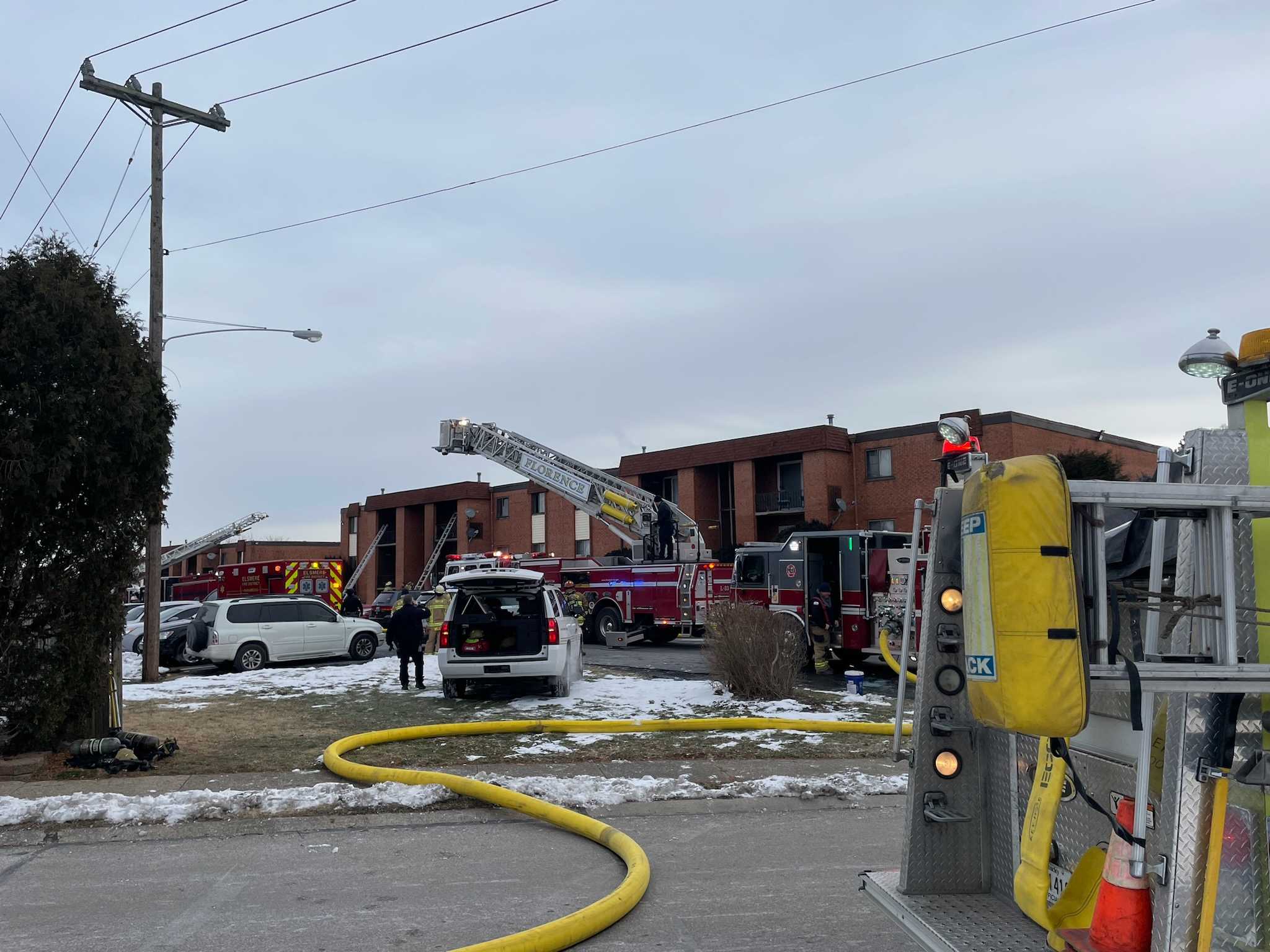 FD: 2 adults, 2 children hospitalized after fire at apartment complex ...