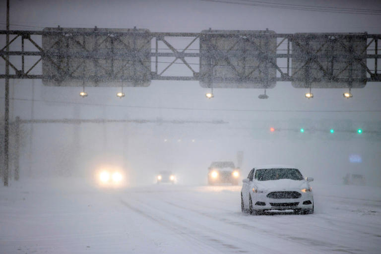Winter storm live updates: Florida buried in record-breaking snow as ...
