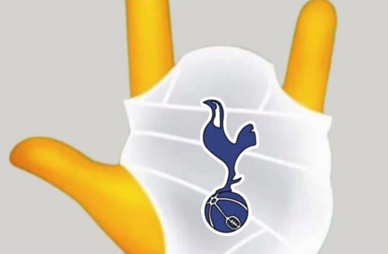 Emily Damari's mother shares photo revealing hostage's hand injury