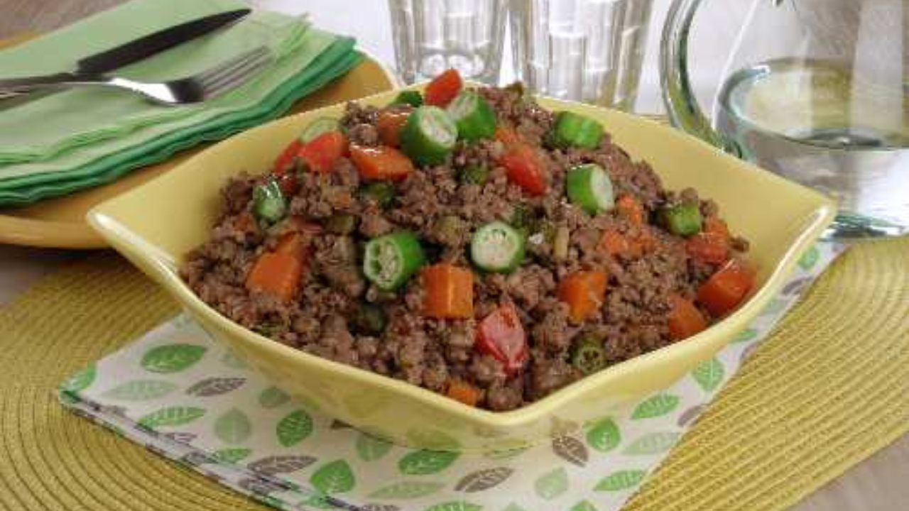 Carne moída com quiabo: teste a refeição saborosa e completa