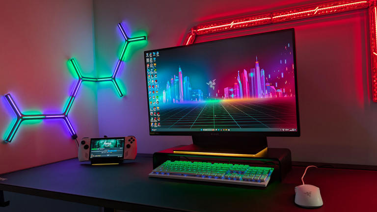 Razer Monitor Stand Chroma Review