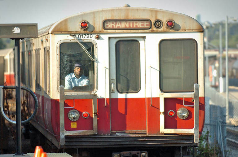 Red Line work could mess with two of your weekends. What we know