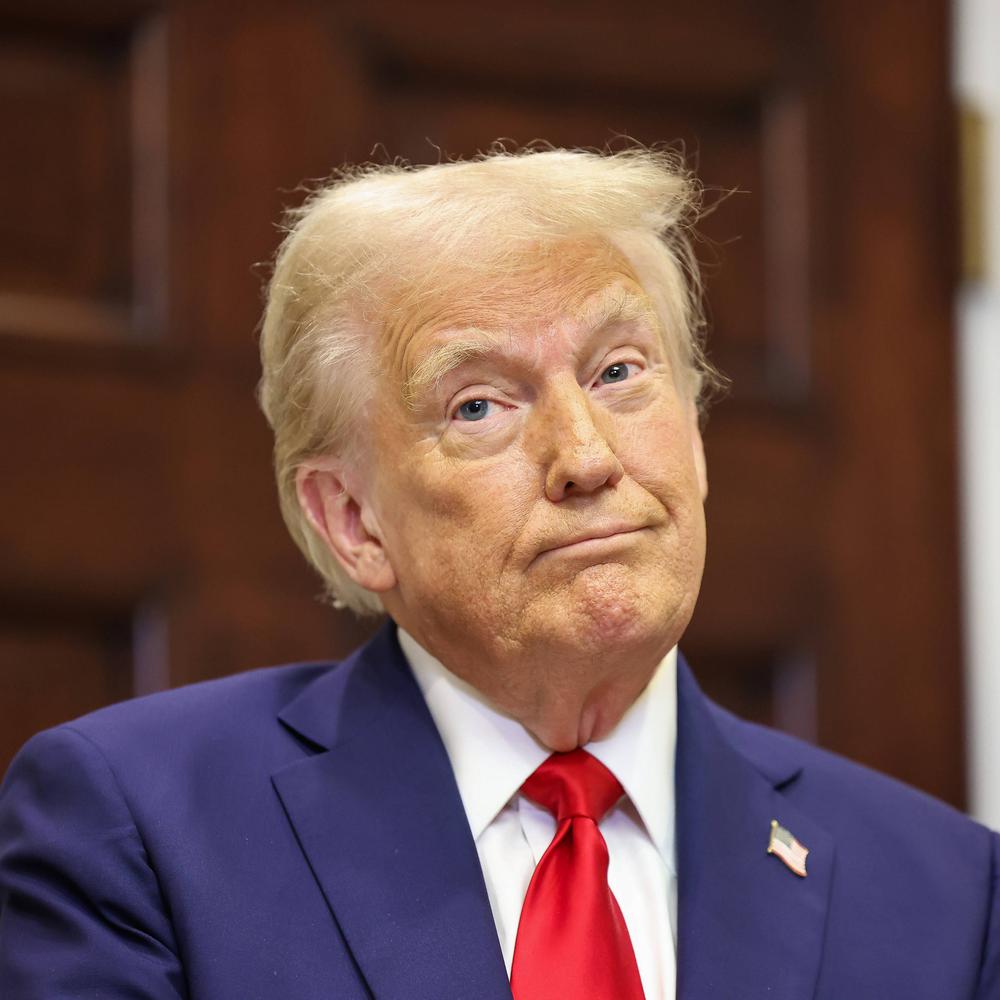 „Wir haben einen Ozean dazwischen“: Trump fordert zu EU mehr Ukraine ...