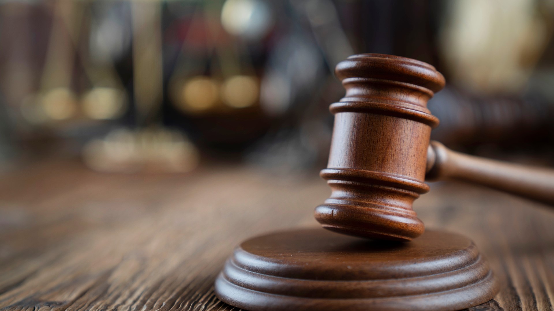 Columbus man pleads guilty to charges related to providing firearms to ...
