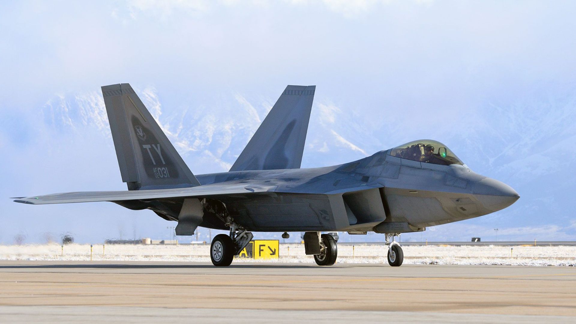 USAF enhances F-22 Raptors with advanced threat-detection tech to boost ...