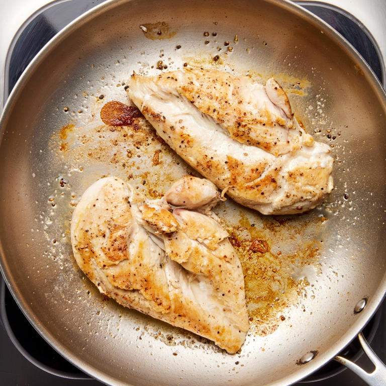 This Homemade Chicken Alfredo Is One Of The Best Beginner-Friendly ...