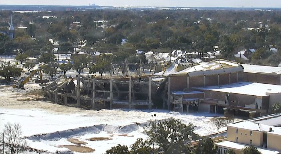 Mobile Civic Center Arena roof collapses