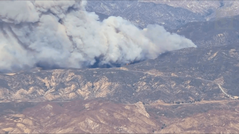Brush fire near Castaic forces evacuations