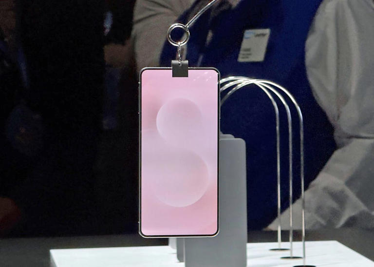 Samsung Galaxy S25 Edge: What We Know Ahead of the Slim Phone's May 12 ...