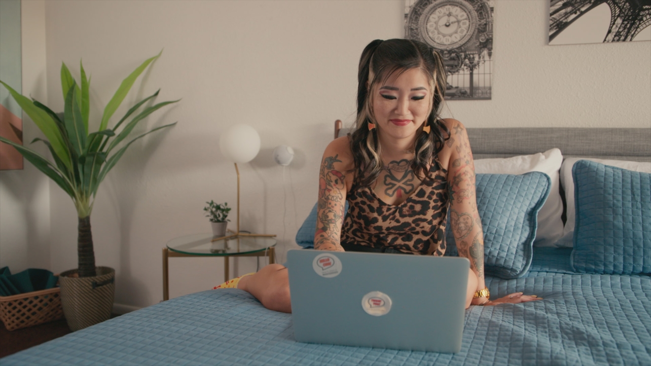 Stream It Or Skip It: ‘An Update On Our Family’ On HBO Max, A Docuseries About Family Vloggers ...