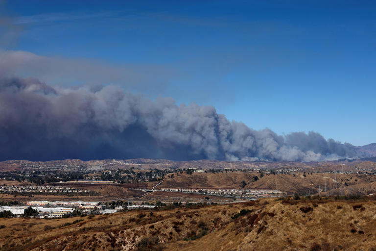 San Diego blazes erupt; progress made on raging Hughes Fire: Wildfire ...