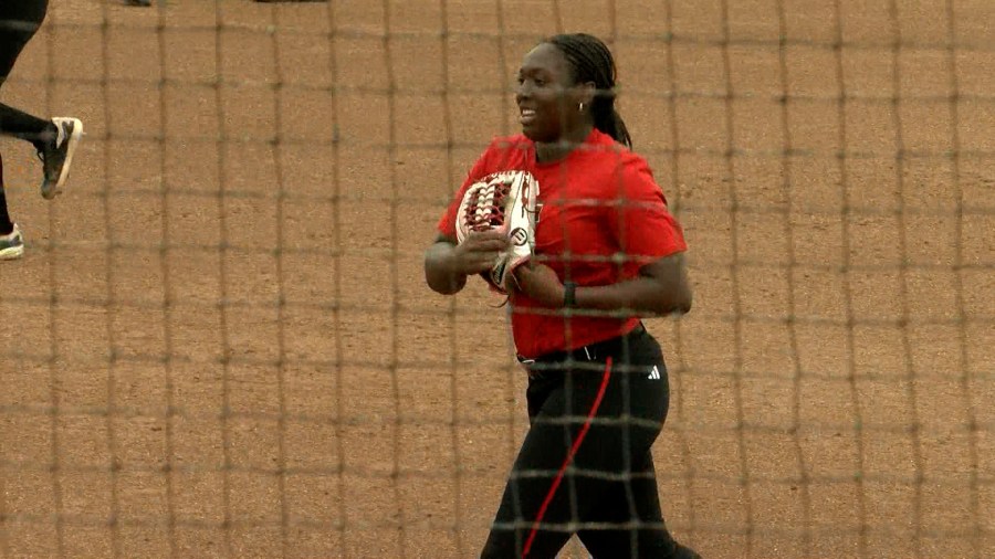 NiJaree Canady honored as top 10 finalist for 2025 National Player of ...