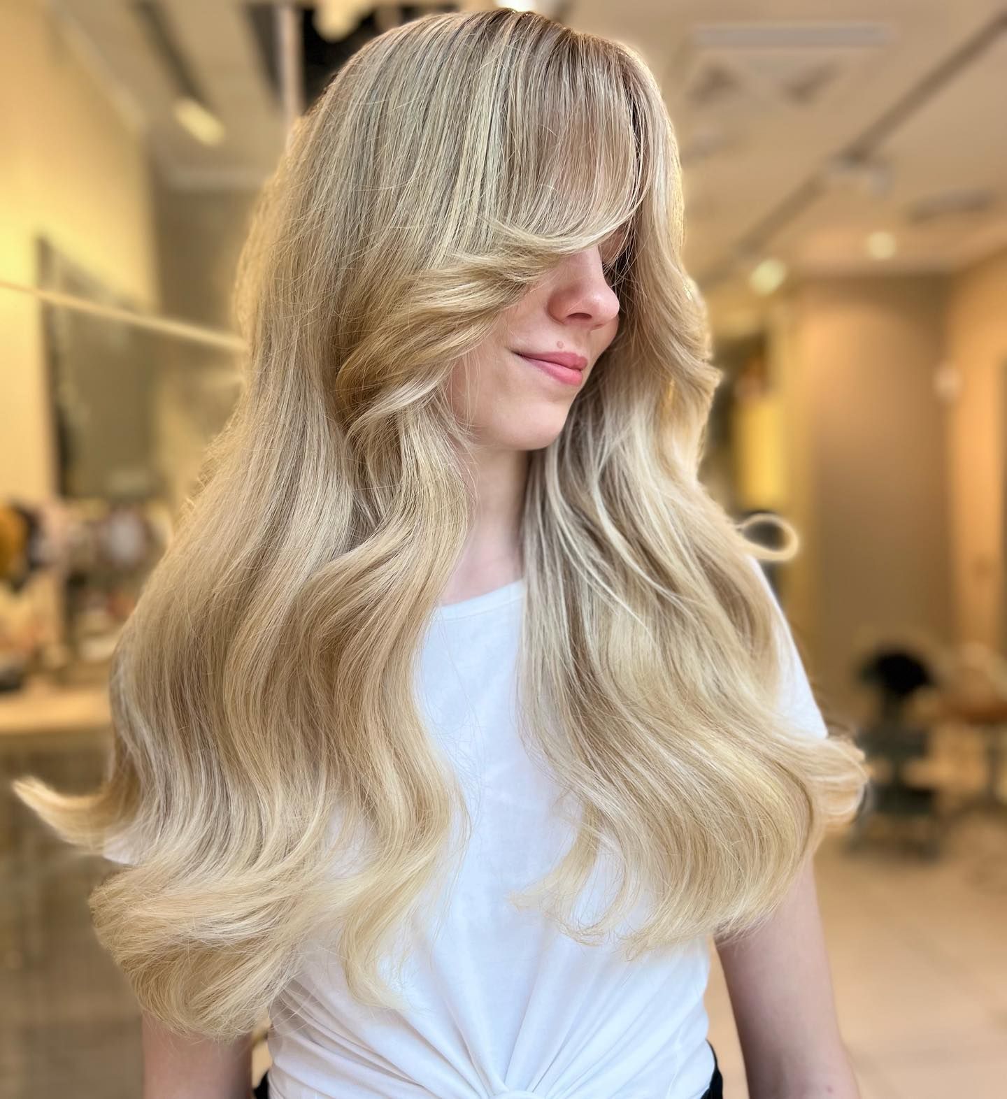 Tintes rubios que están en tendencia 2025