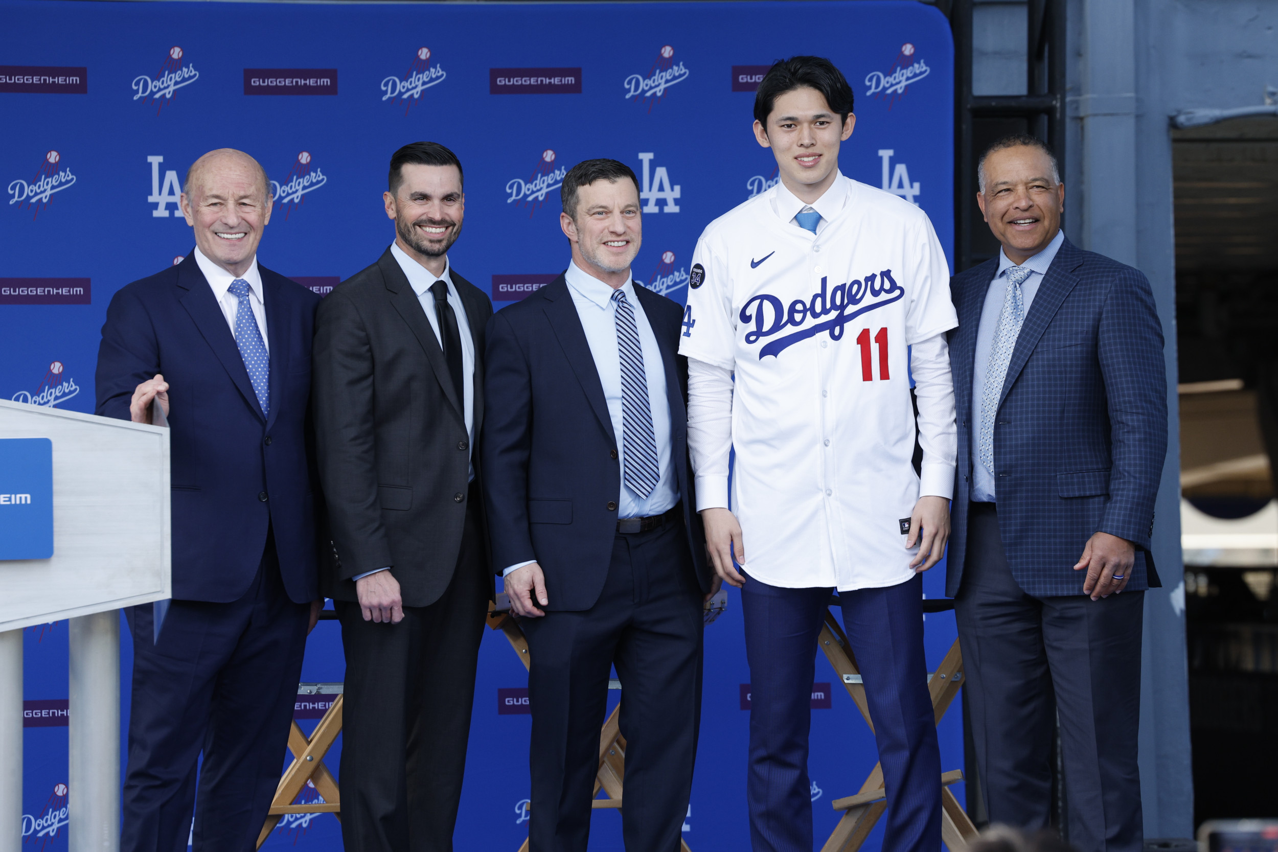 Dodgers Plan to Make One More Starting Pitcher Addition This Offseason ...
