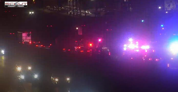 Deadly crash closes multiple lanes on northbound I-35 in Overland Park Deadly crash closes multiple lanes on northbound I-35 in Overland Park