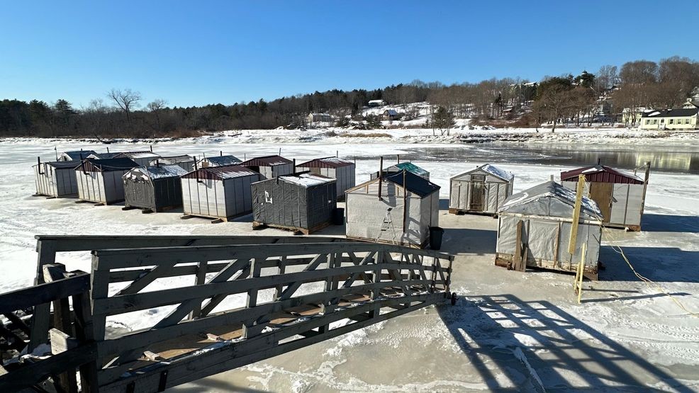 Smelt fishing season heats up in Maine as cold weather brings plenty of ice