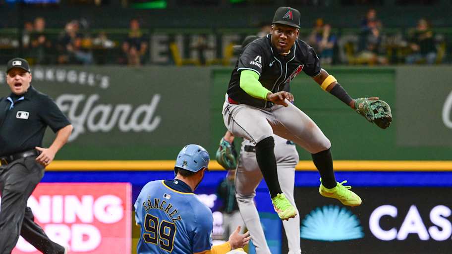 Why Yankees Should Call Diamondbacks to Fill Infield Hole