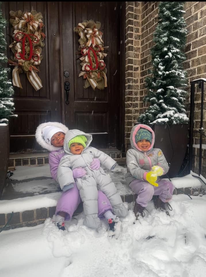 Snow in the South: See photos of people experiencing rare Southern snowfall